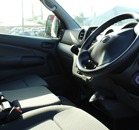 Nissan NV350 3-Seater – Auto Solutions
